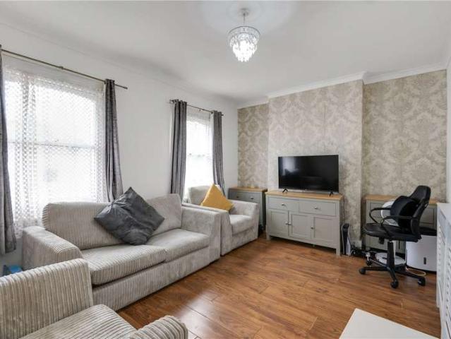 1 Bedroom Flat
