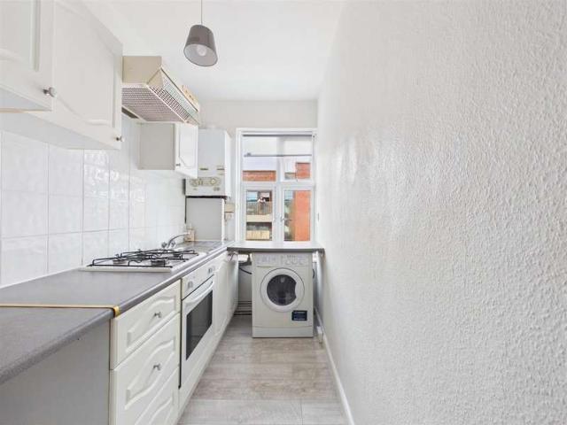 1 Bedroom Flat