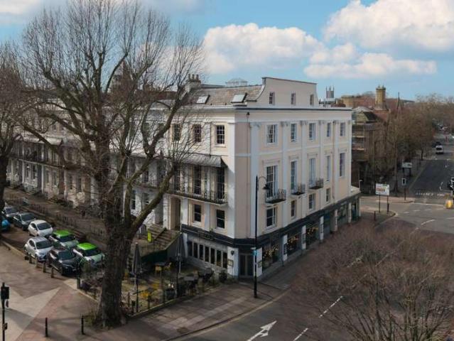 1 Bedroom Flat