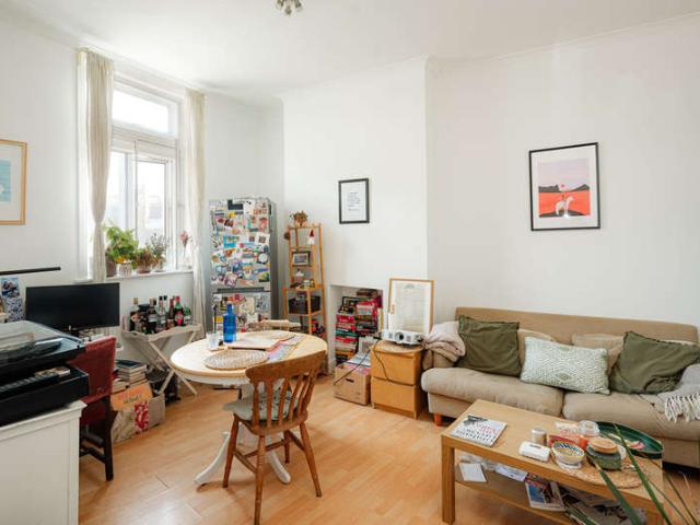 1 Bedroom Flat