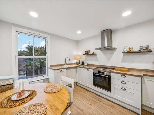 1 Bedroom Flat