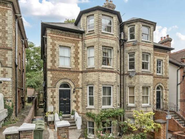 1 Bedroom Flat