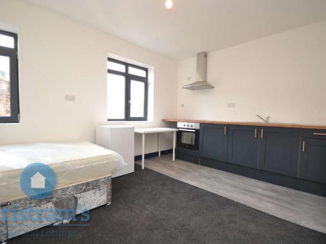 1 Bedroom Flat