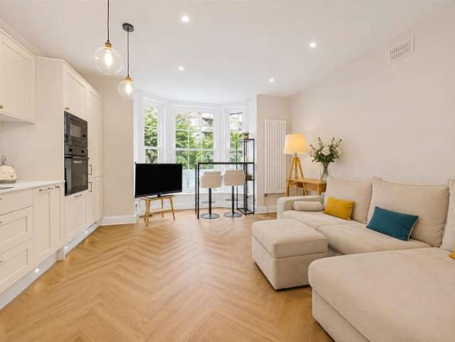 1 Bedroom Flat