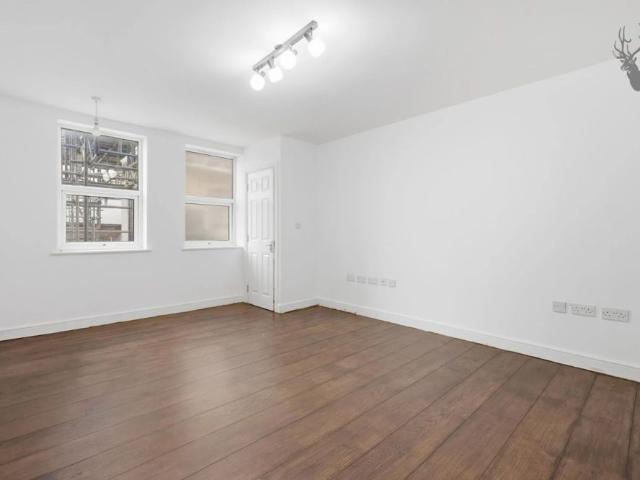 1 Bedroom Flat