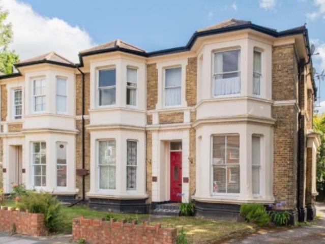 1 Bedroom Flat
