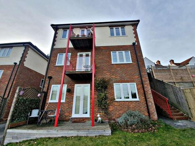 1 Bedroom Flat