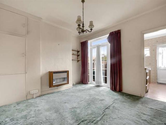 1 Bedroom Flat