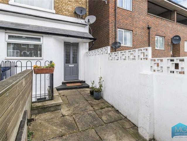 1 Bedroom Flat
