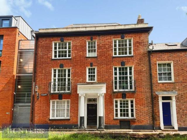 1 Bedroom Flat