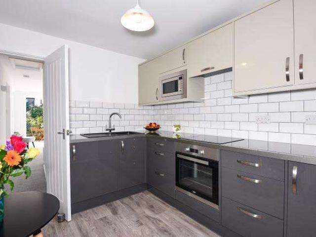1 Bedroom Flat