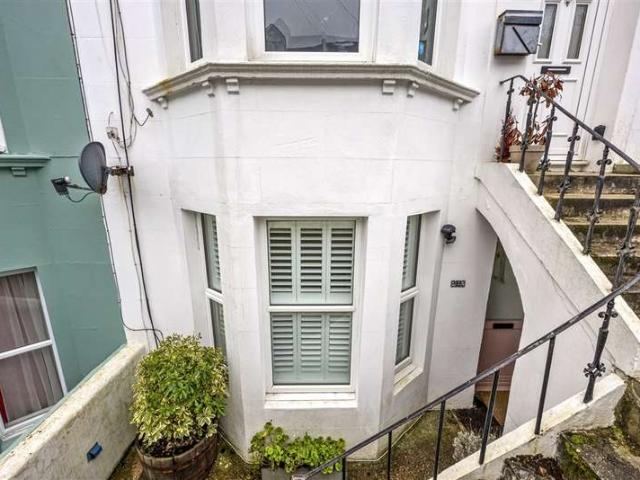 1 Bedroom Flat
