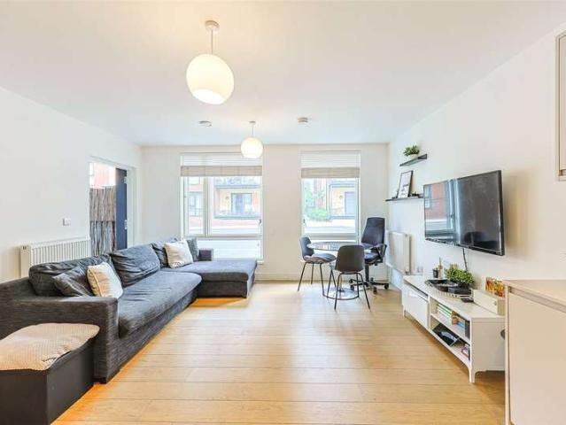 1 Bedroom Flat