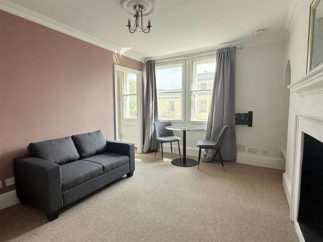 1 Bedroom Flat