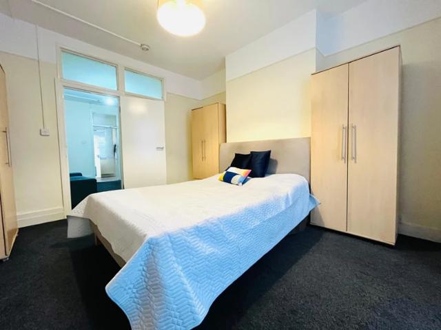 1 Bedroom Flat