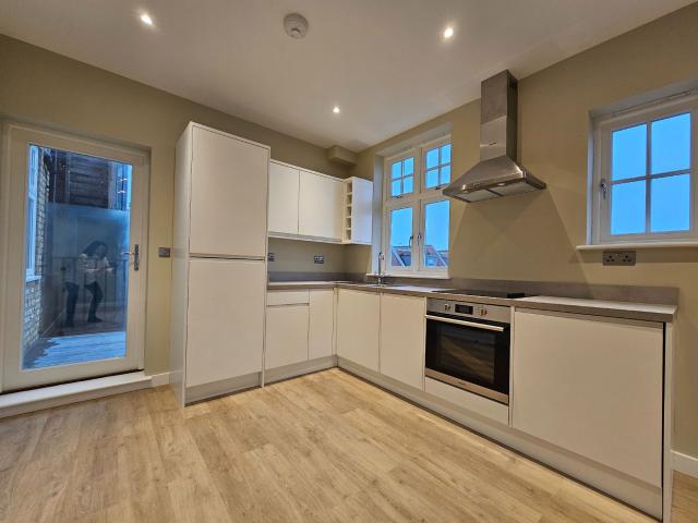 1 Bedroom Flat