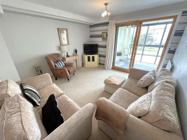 1 Bedroom Flat