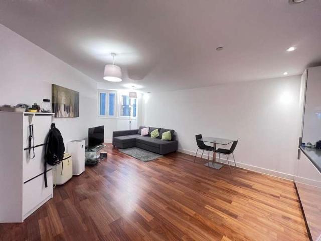 1 Bedroom Flat