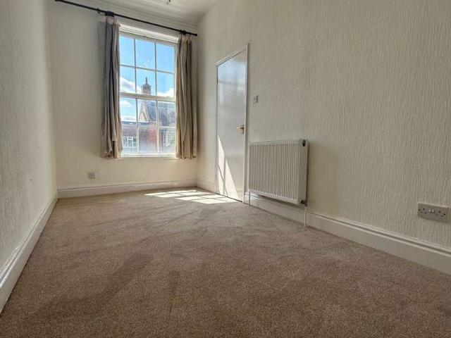 1 Bedroom Flat