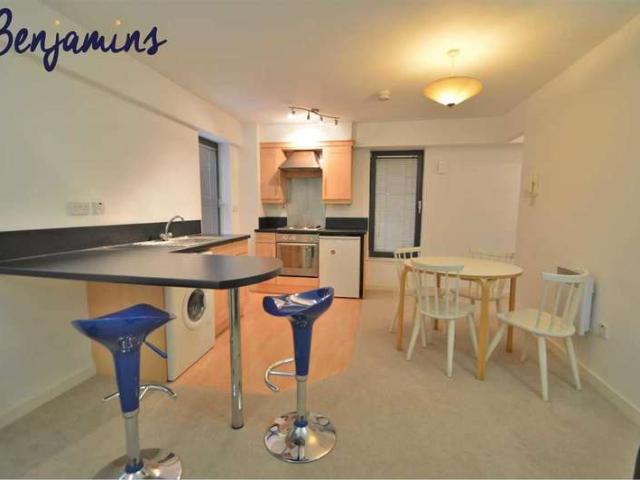 1 Bedroom Flat