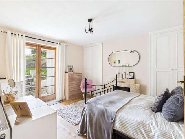 1 Bedroom Flat
