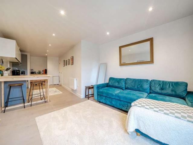 1 Bedroom Flat