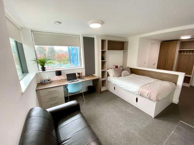 1 Bedroom Flat