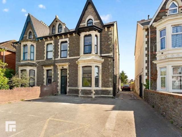 1 Bedroom Flat