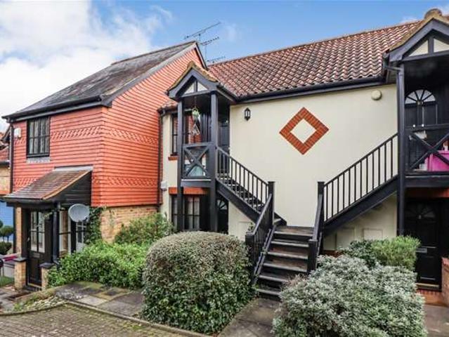 1 Bedroom Flat