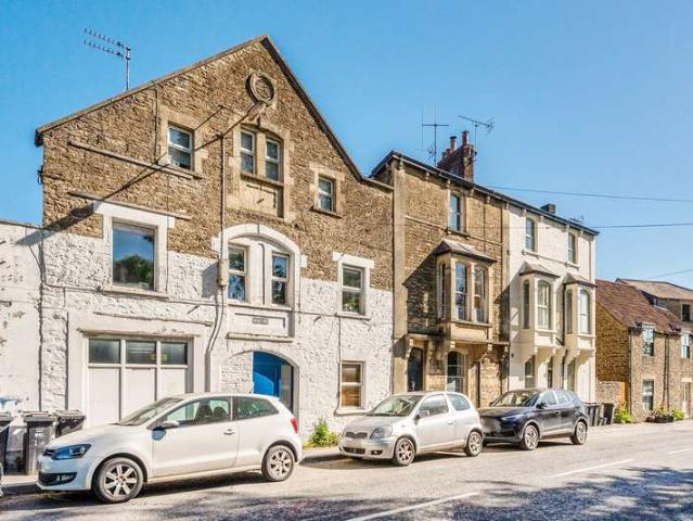 1 Bedroom Flat