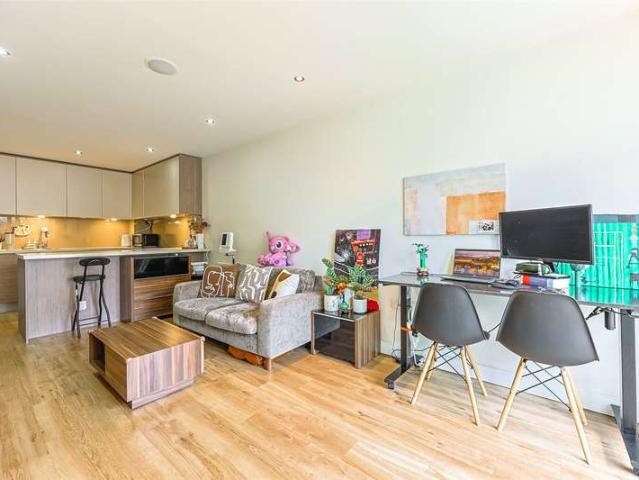 1 Bedroom Flat