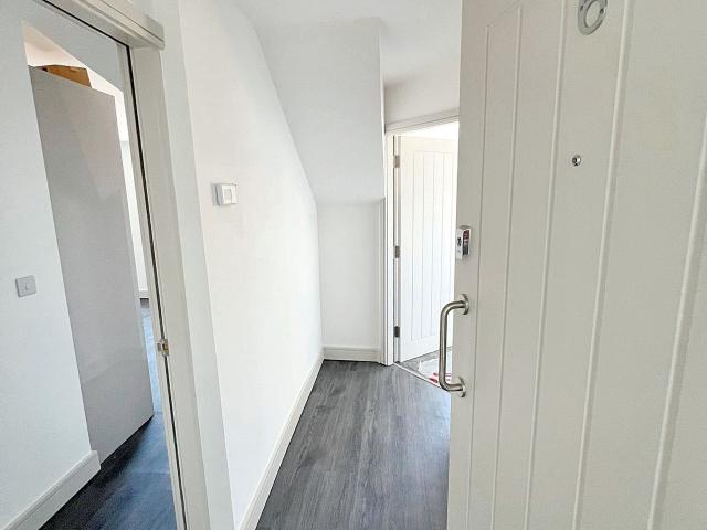 1 Bedroom, Flat 6, 10 Woodland Road, Birkenhead