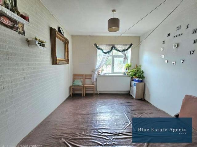 1 Bedroom Flat