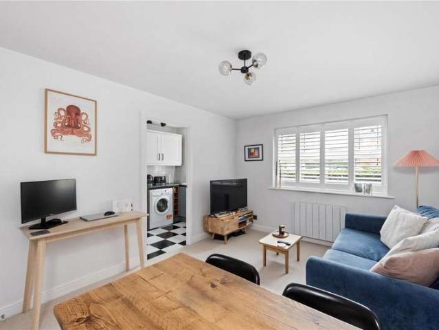 1 Bedroom Flat