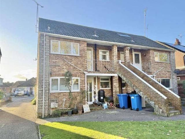 1 Bedroom Flat