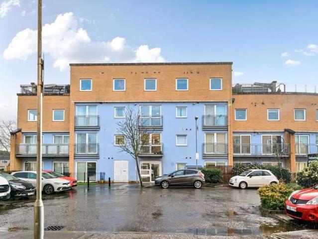 1 Bedroom Flat