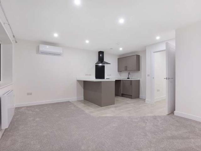 1 Bedroom Flat
