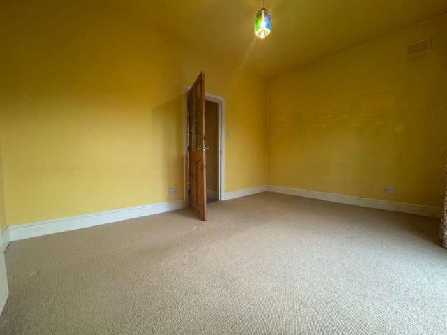 1 Bedroom Flat