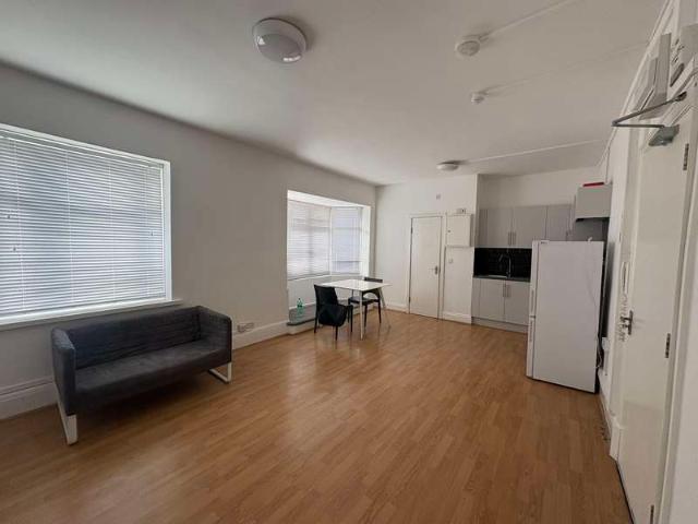 1 Bedroom Flat