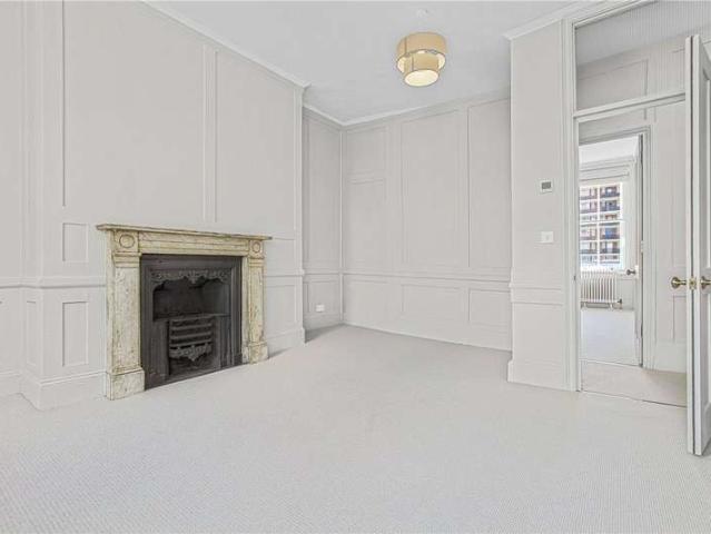 1 Bedroom Flat