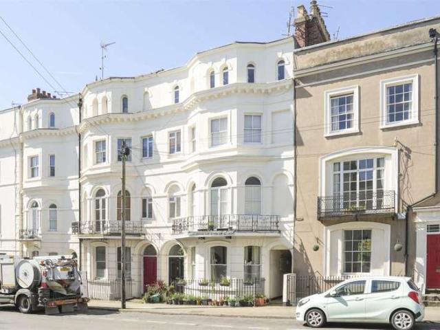 1 Bedroom Flat