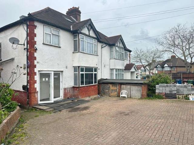 1 Bedroom Flat