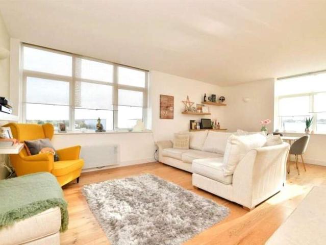 1 Bedroom Flat