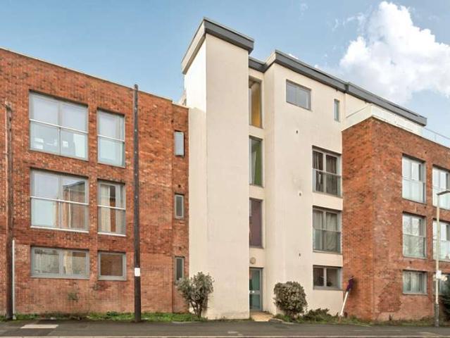 1 Bedroom Flat