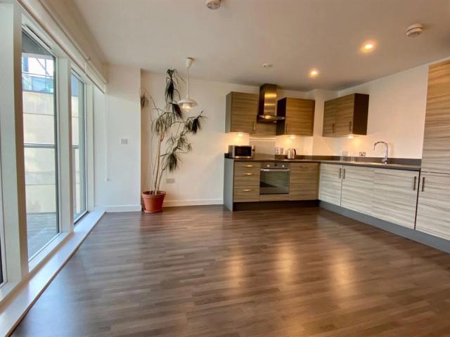 1 Bedroom Flat