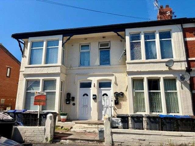 1 Bedroom Flat