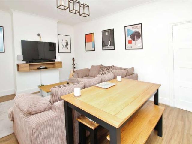 1 Bedroom Flat