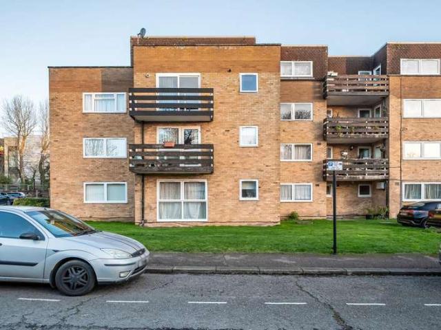 1 Bedroom Flat