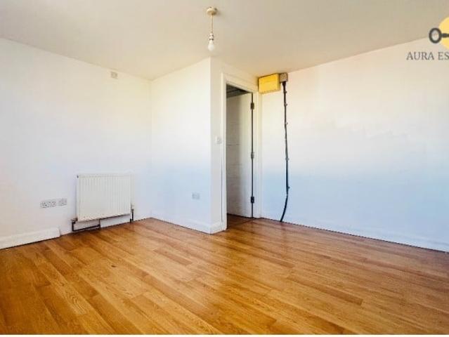 1 Bedroom Flat