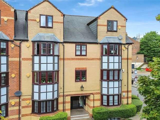 1 Bedroom Flat